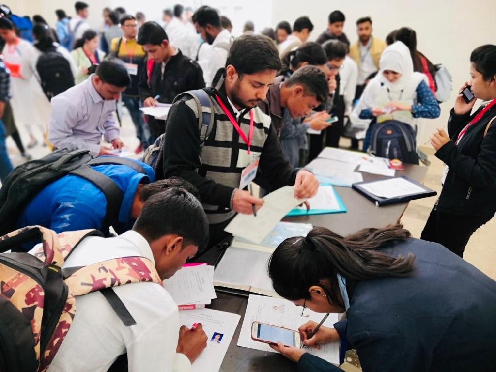 Iswar Saran Degree College | ISDC